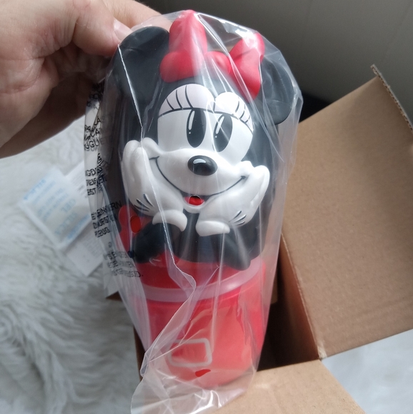 Scentsy | Accents | Scentsy Minnie Mouse Wall Fan Diffuser | Poshmark